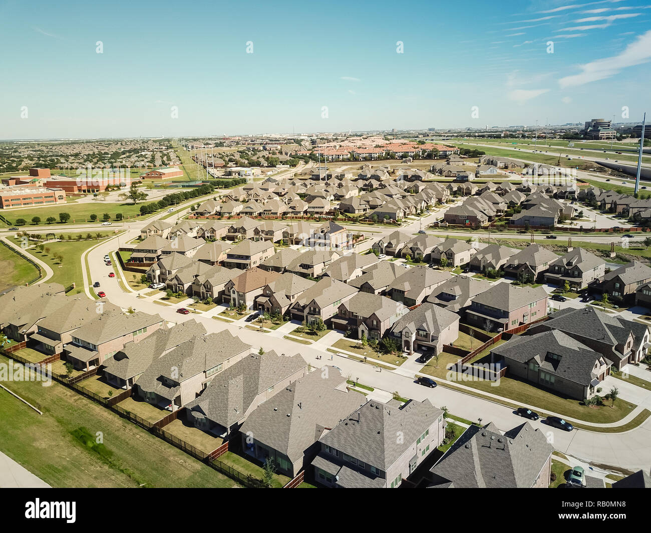Modern new houses texas hi-res stock photography and images - Alamy