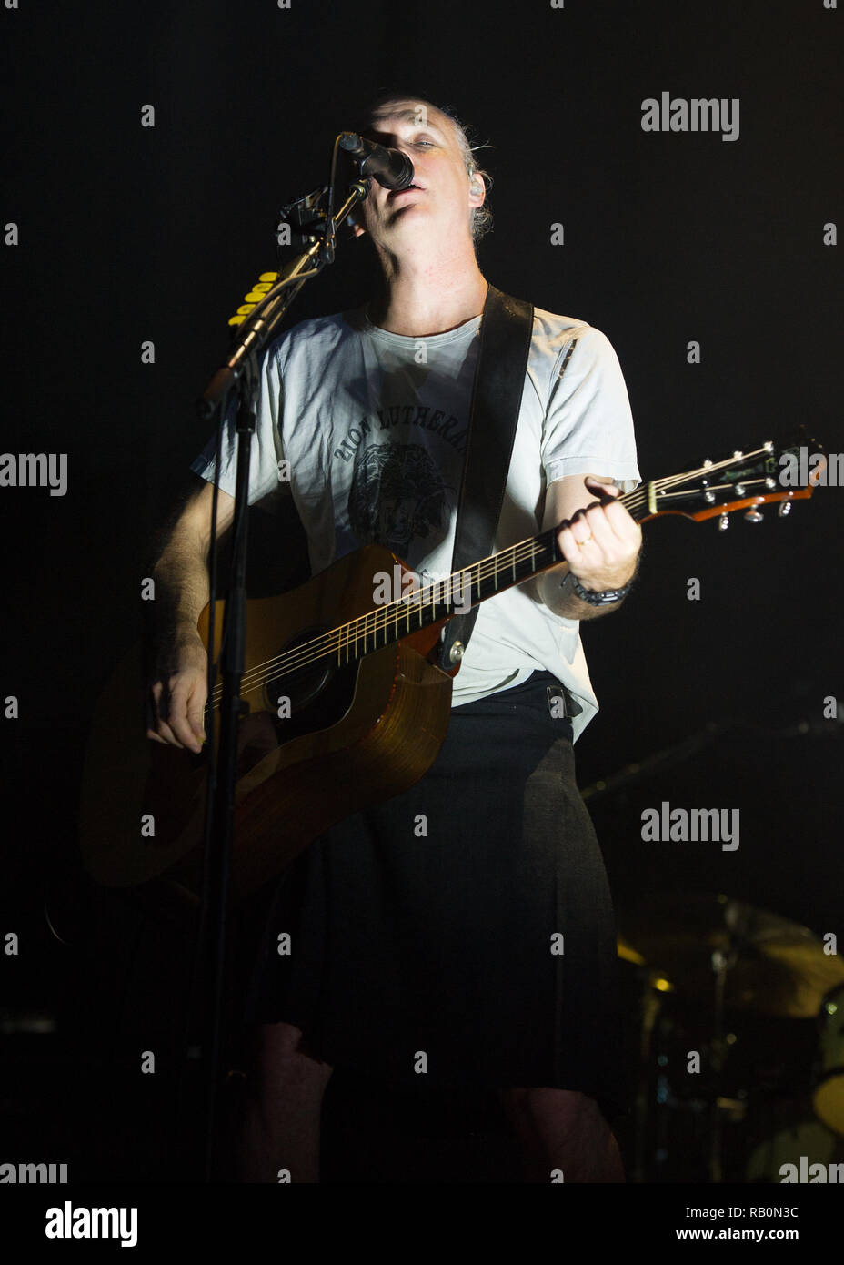 Lead singer fran healy hi-res stock photography and images - Alamy