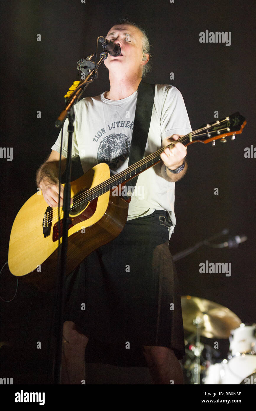 Fran healy the lead singer of rock band travis hi-res stock photography ...