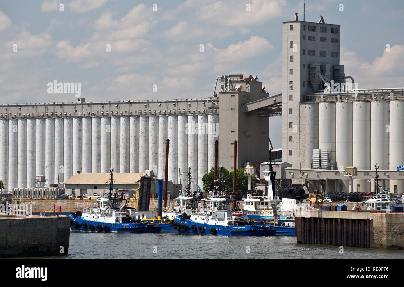 Old quebec dock hi-res stock photography and images - Alamy