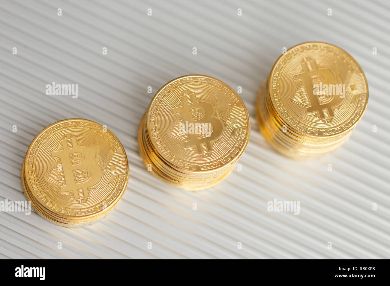 Bitcoin on the aluminum briefcase texture Stock Photo - Alamy