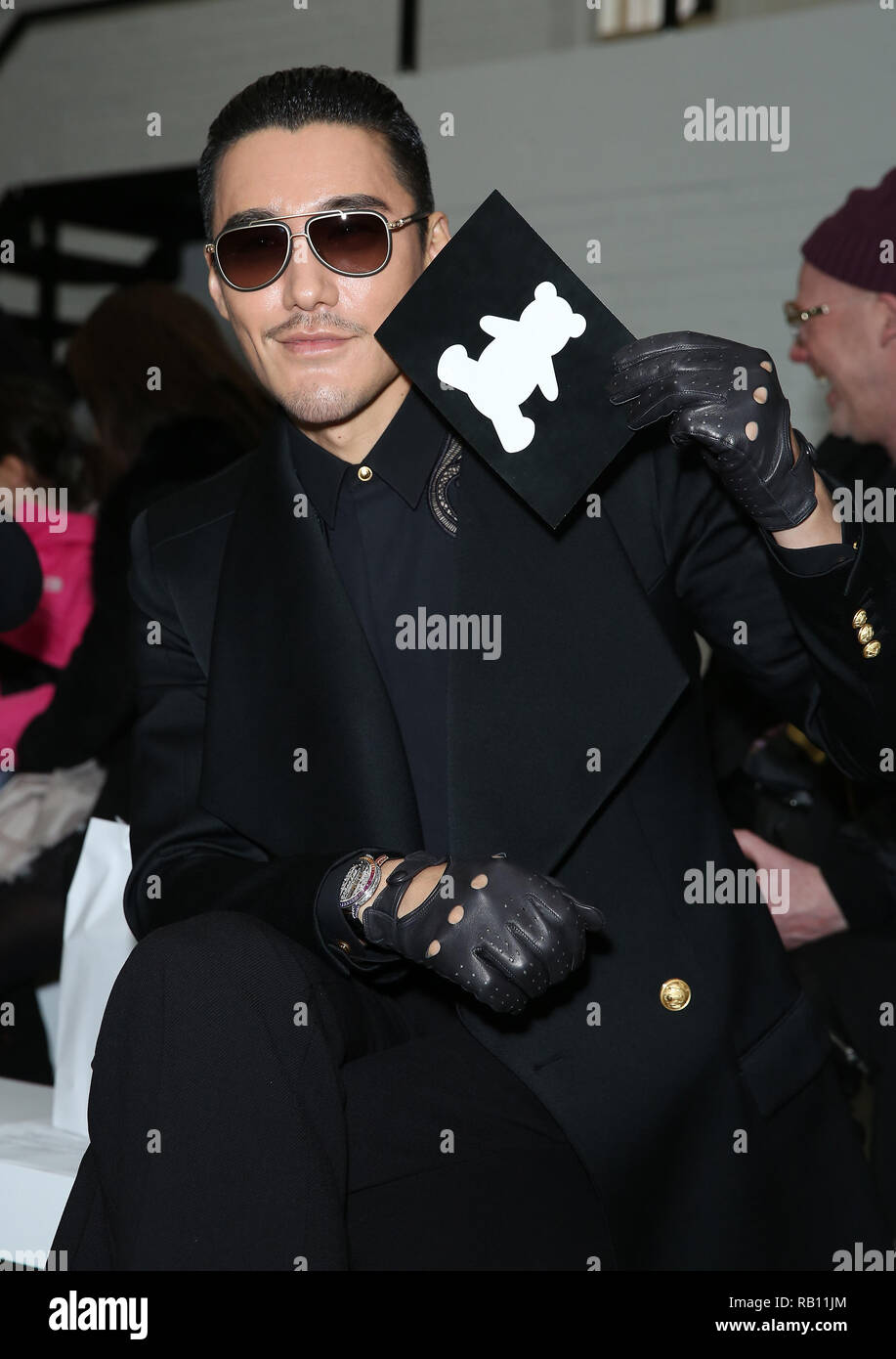 The hu show hi-res stock photography and images - Alamy