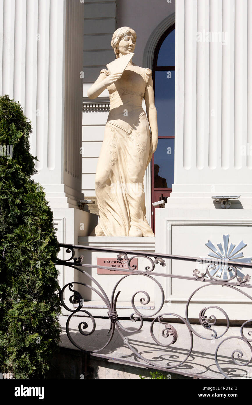 Statue sculpture skopje macedonia hi-res stock photography and images ...