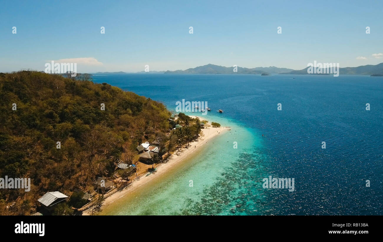 Aerial view of tropical beach on the island Banana, Philippines ...