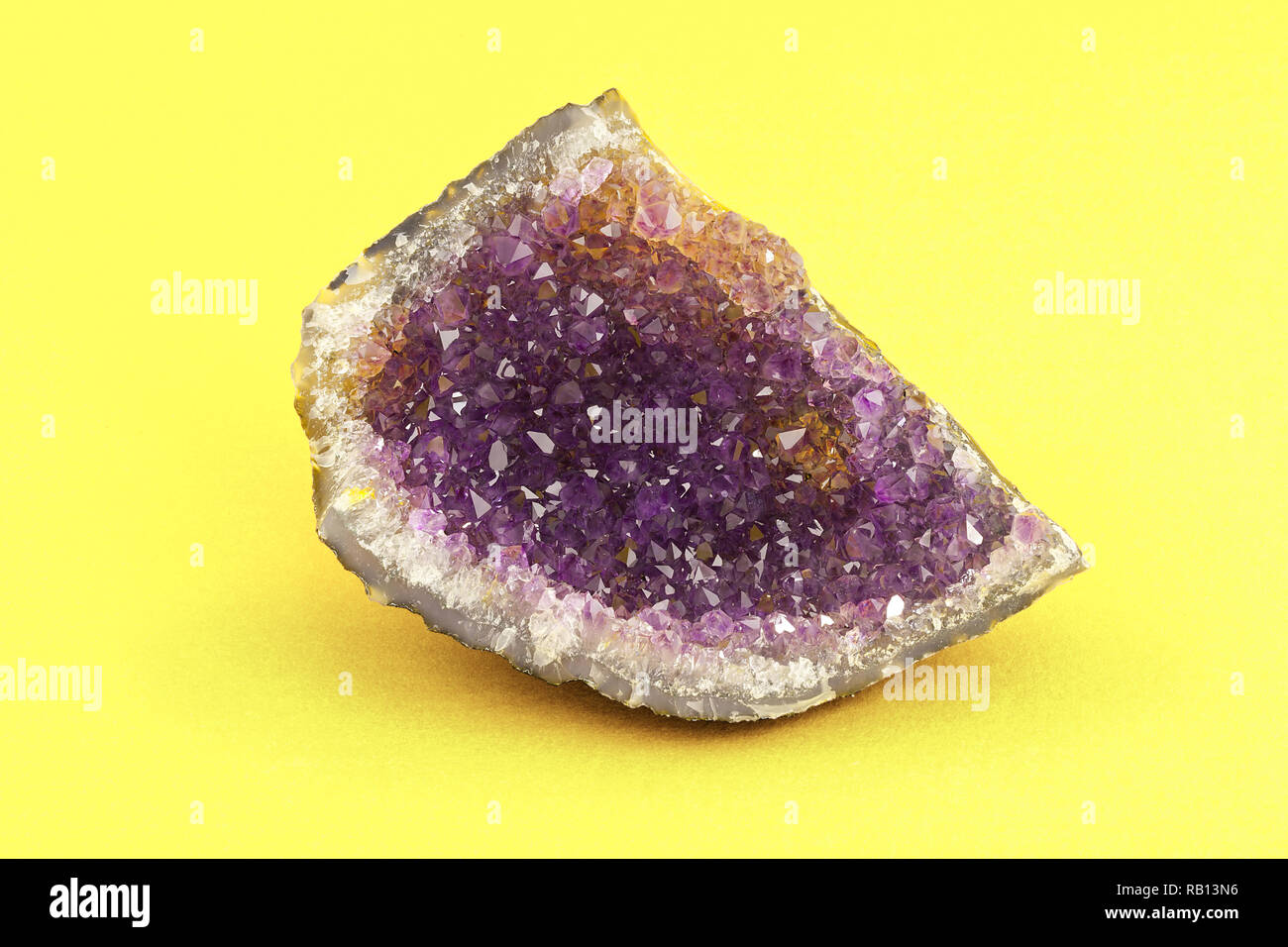 Amethyst geodes hi-res stock photography and images - Alamy