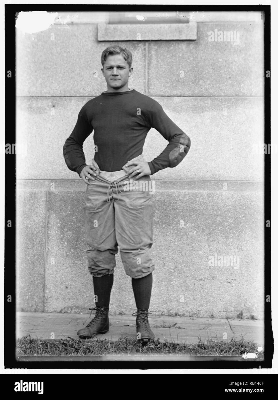 Naval academy football history hi-res stock photography and images - Alamy