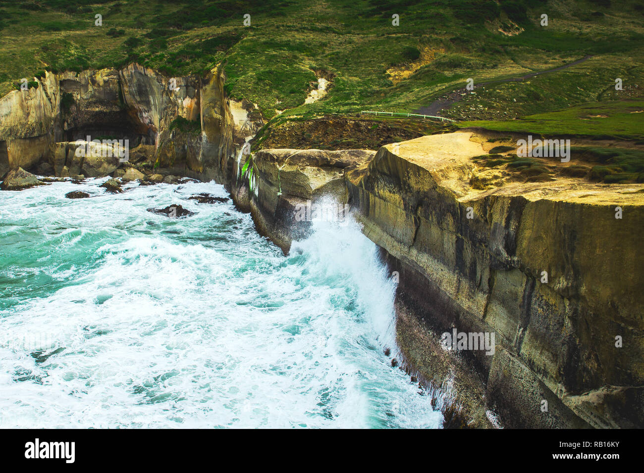 Tunnel wave hi-res stock photography and images - Alamy
