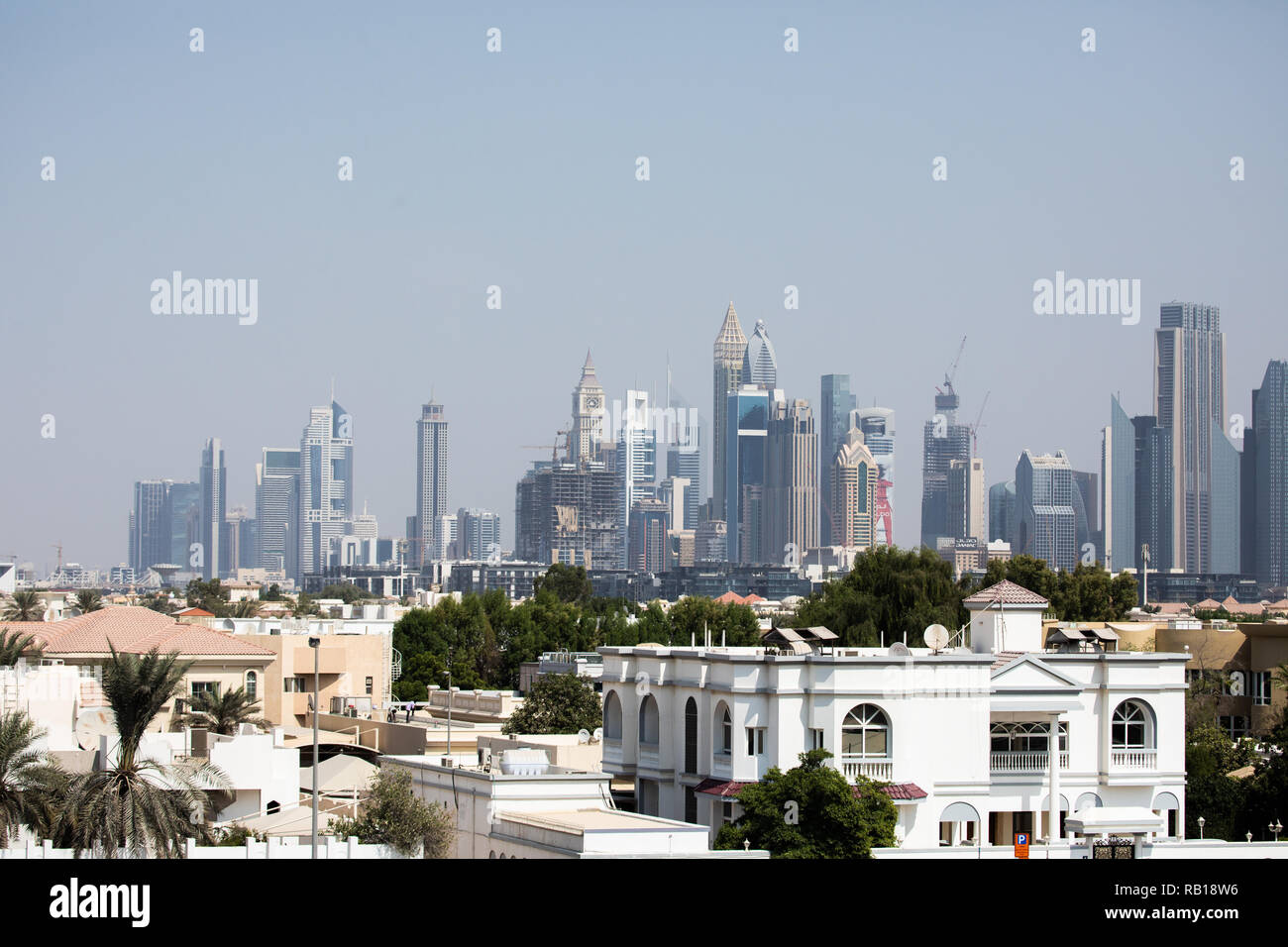 Dubais burj khalifa tower hi-res stock photography and images - Alamy
