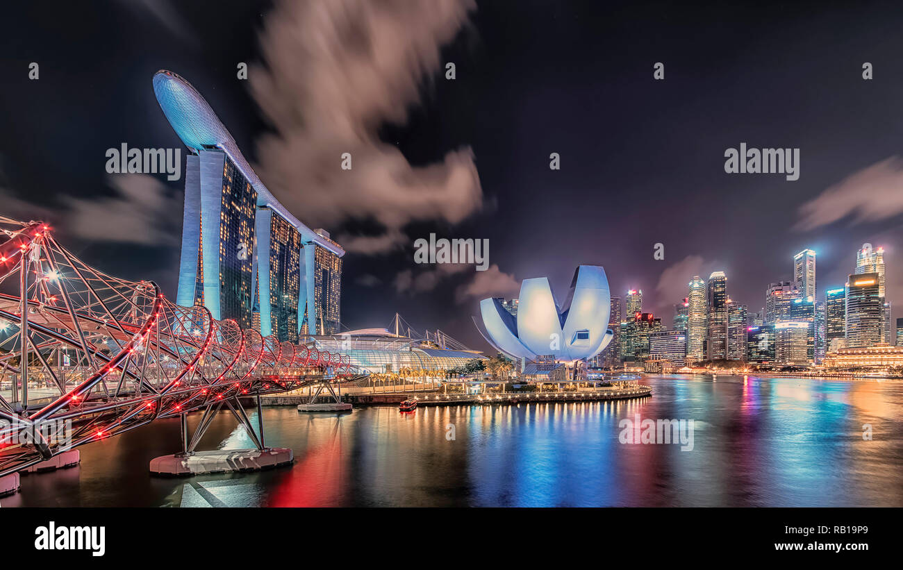 Night in marina bay sands hi-res stock photography and images - Alamy
