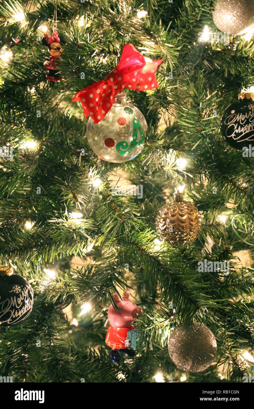 Tree trees ornaments hi-res stock photography and images - Alamy