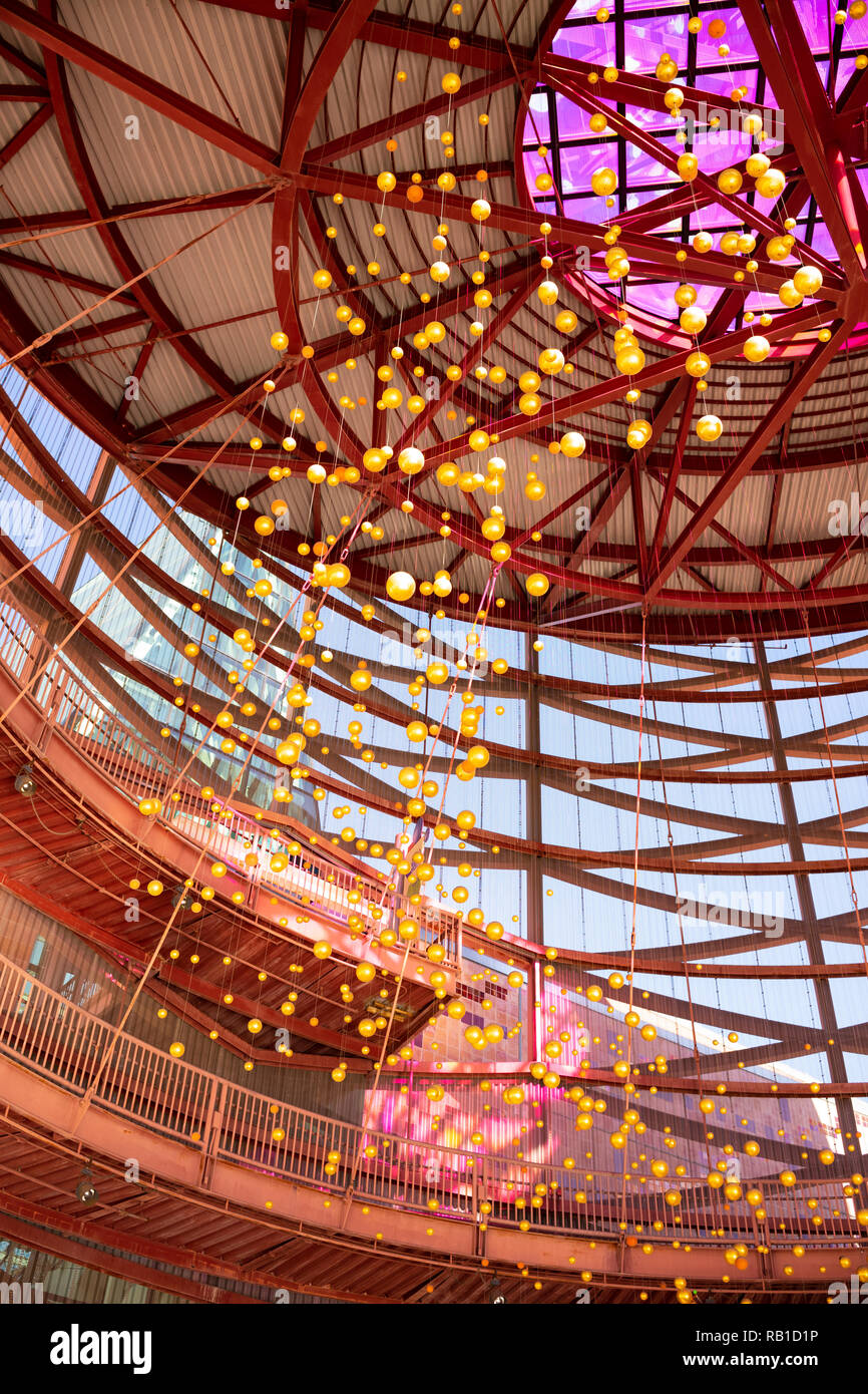 The California ScienCenter, home of NASA’s Space Shuttle Endeavour in ...