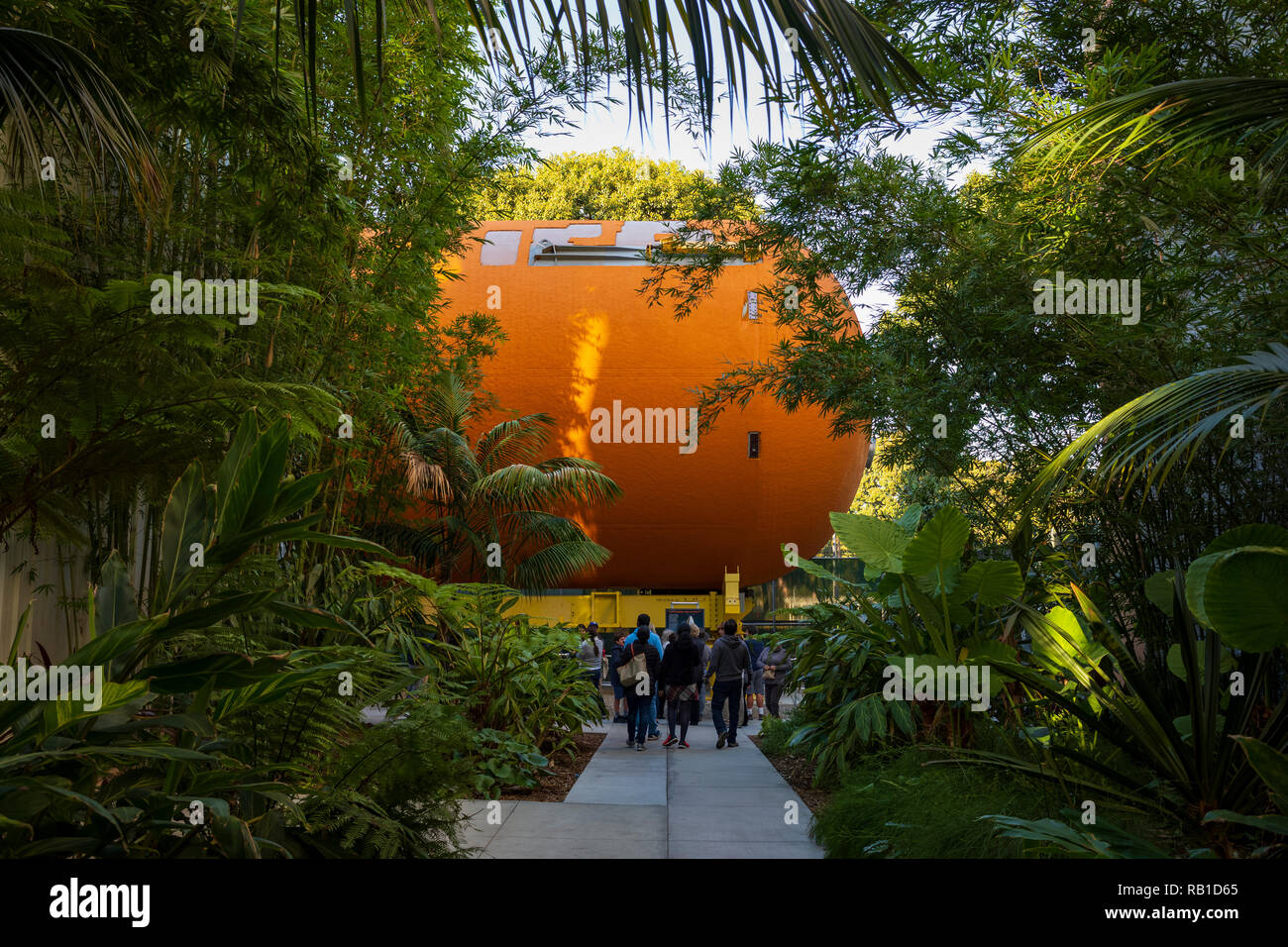 The California ScienCenter, home of NASA’s Space Shuttle Endeavour in ...