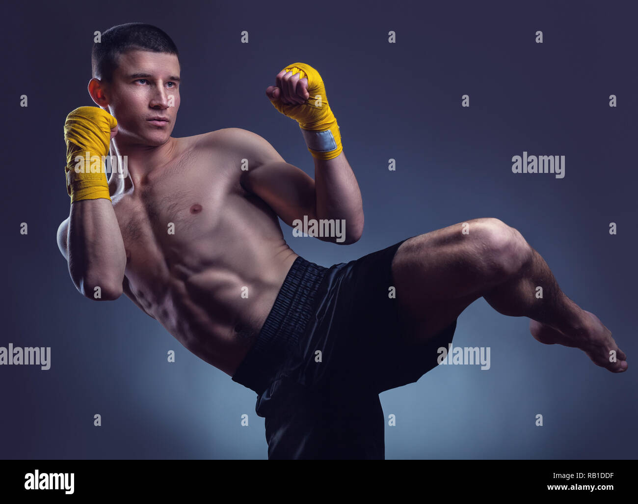 Kick boxing training hi-res stock photography and images - Alamy