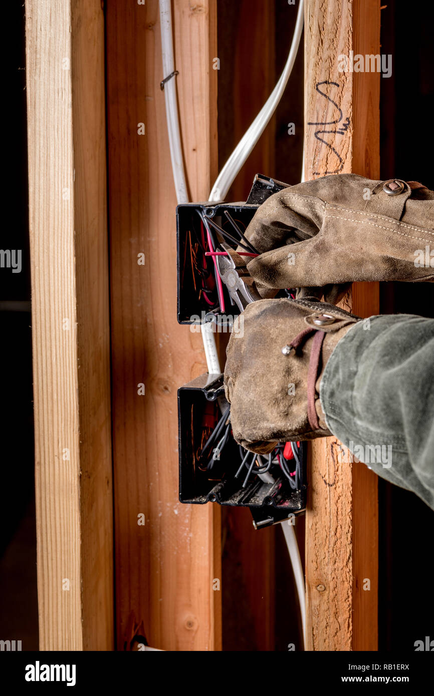 Electrician works hi-res stock photography and images - Alamy