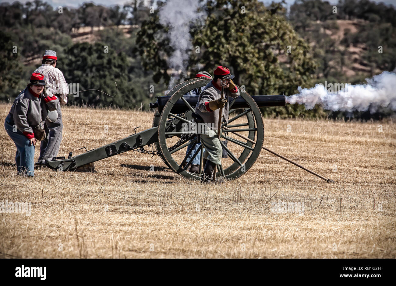 Civil War reenactors in action at Hawes Farm in Anderson, California ...