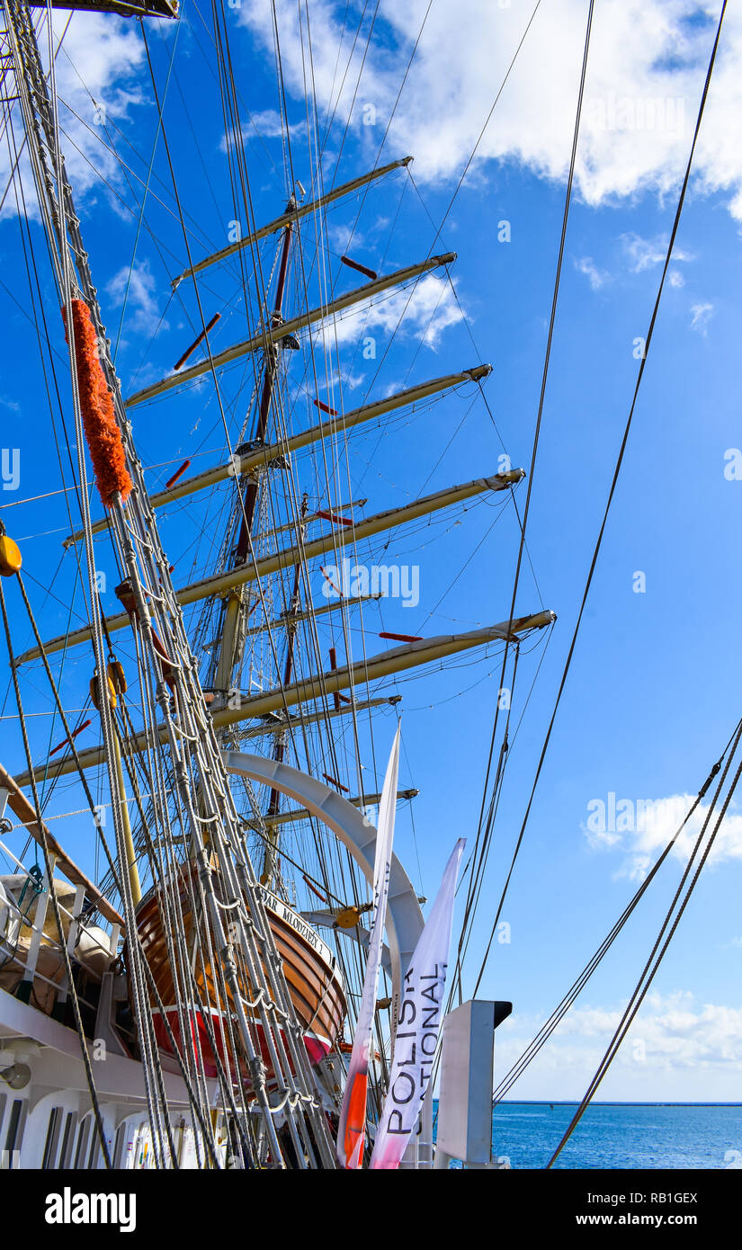 San Pedro, Ca. Dec. 27, 2018 - The Tall Sail ship, Dar Mlodziezy ...