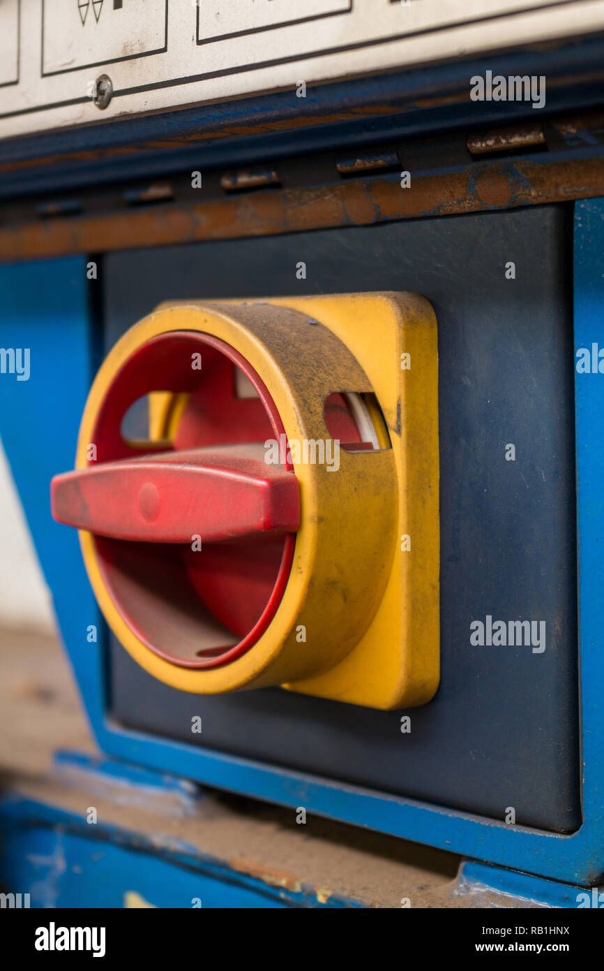 Emergency stop switch box hi-res stock photography and images - Alamy