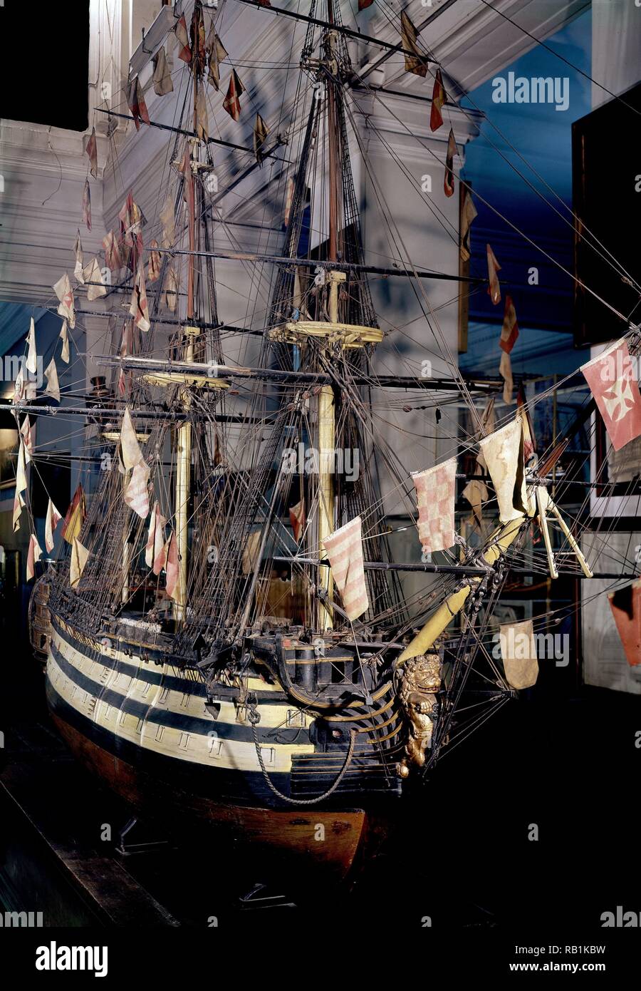 MODELO A ESCALA DEL NAVIO SANTA ANA VISTO DESDE PROA. Location: MUSEO ...