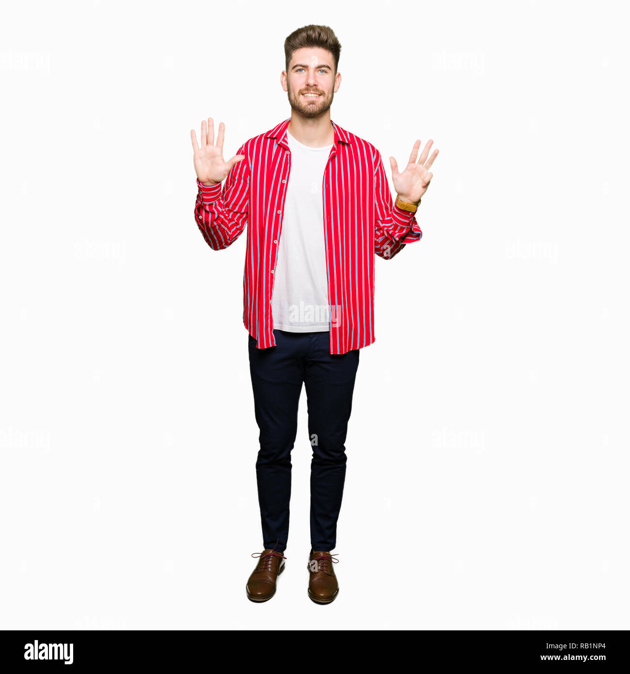 Number 9 shirt hi-res stock photography and images - Alamy