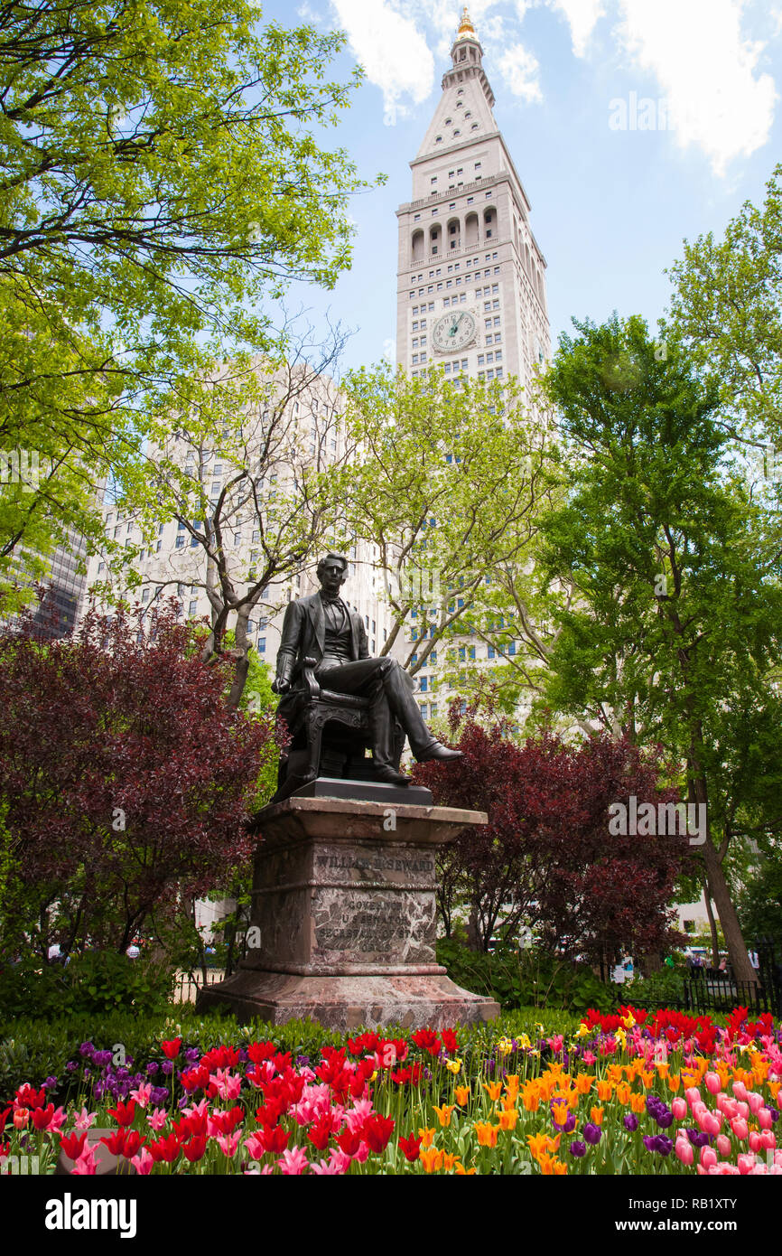 William Seward Statue, Madison Square Park, MetLife Tower, NYC Stock ...