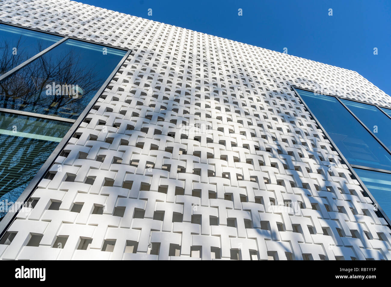 Shibuya tsutaya building hi-res stock photography and images - Alamy