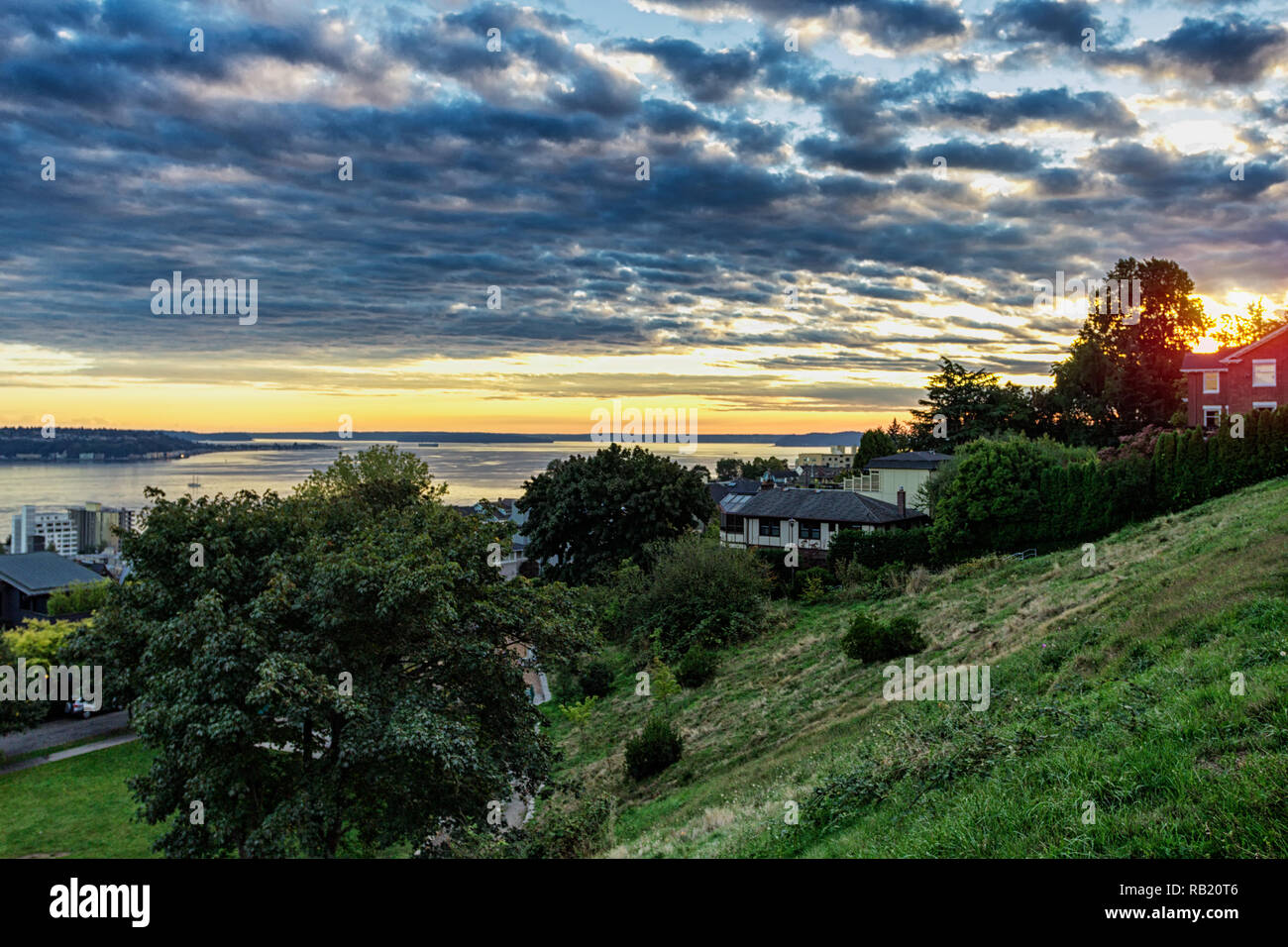 Seattle summer house hi-res stock photography and images - Alamy