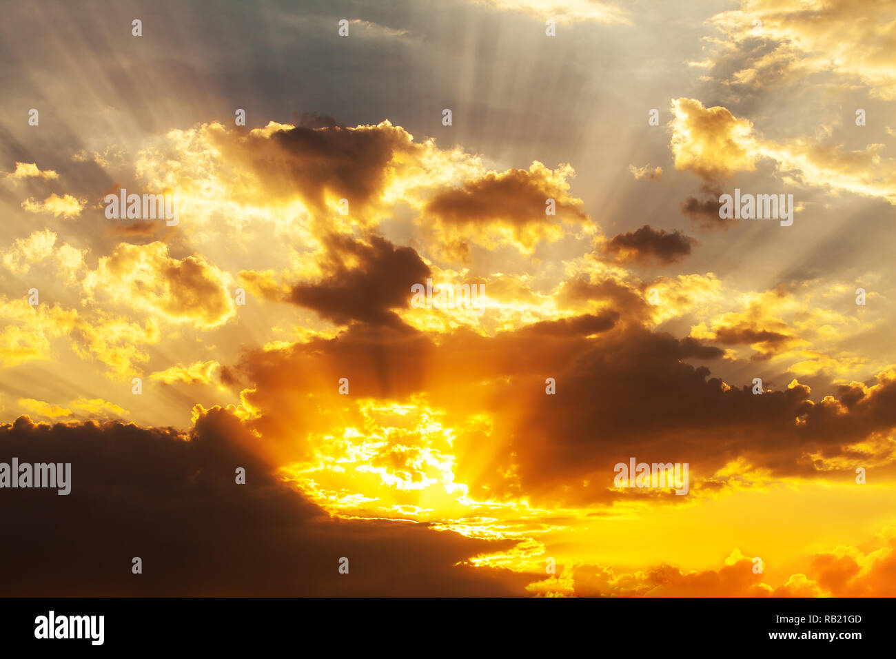 Layers of cloud hi-res stock photography and images - Alamy