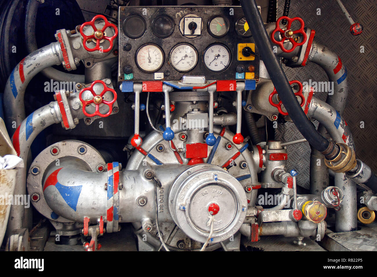 Back of firetruck hi-res stock photography and images - Alamy