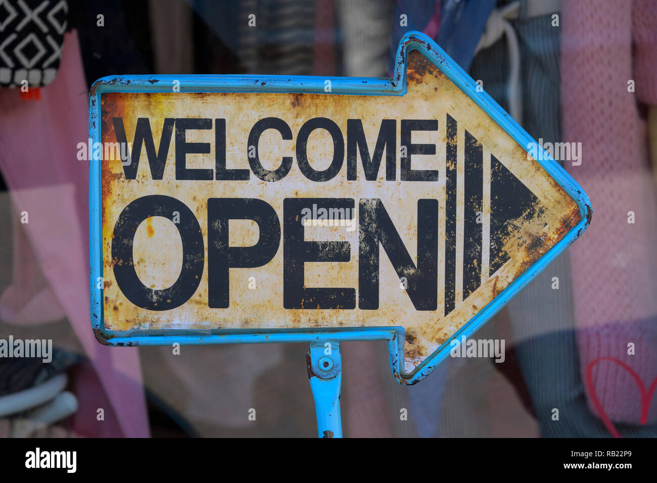 Welcome sign vintage-look Stock Photo - Alamy