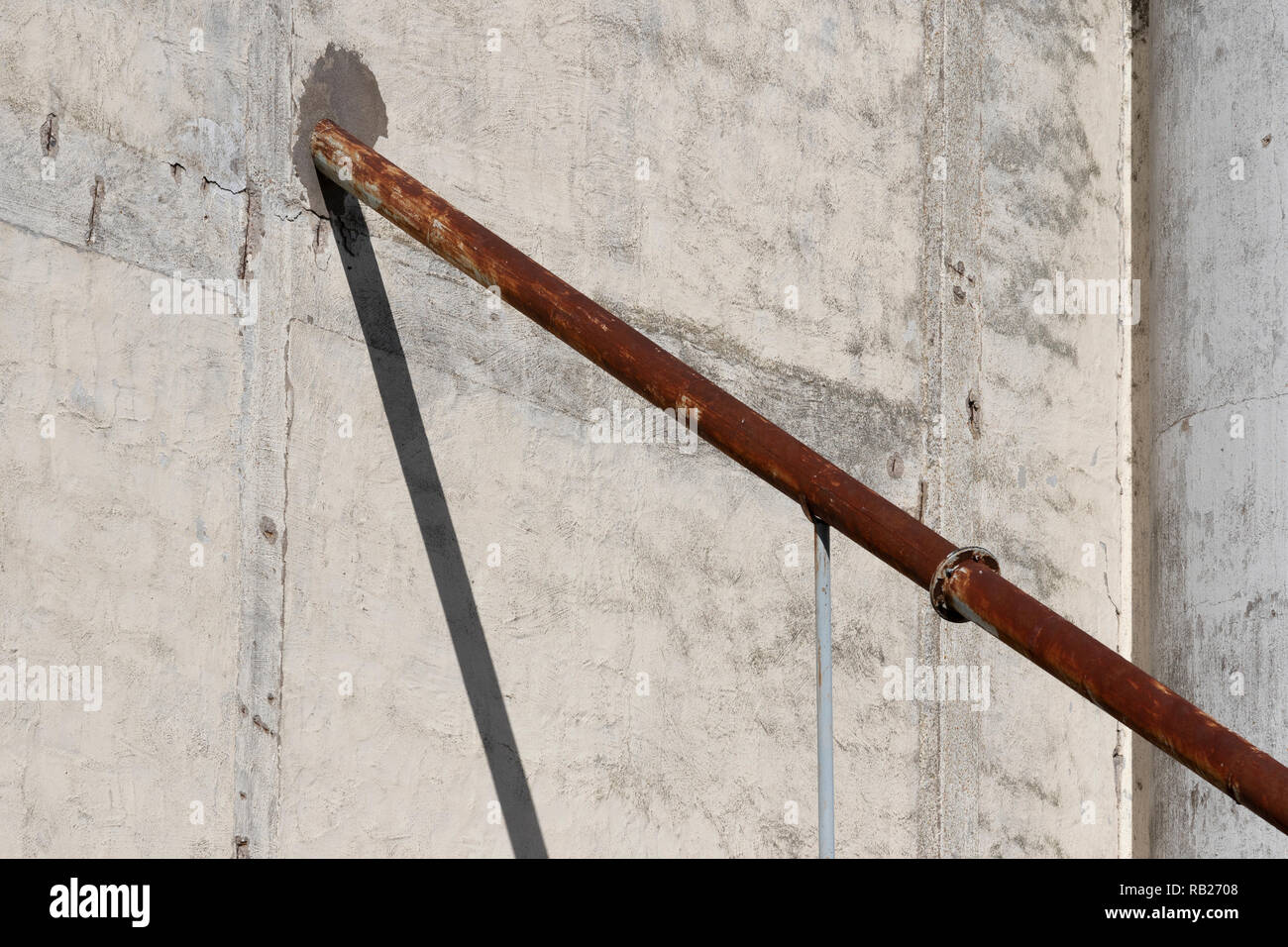 Concrete silo hi-res stock photography and images - Alamy