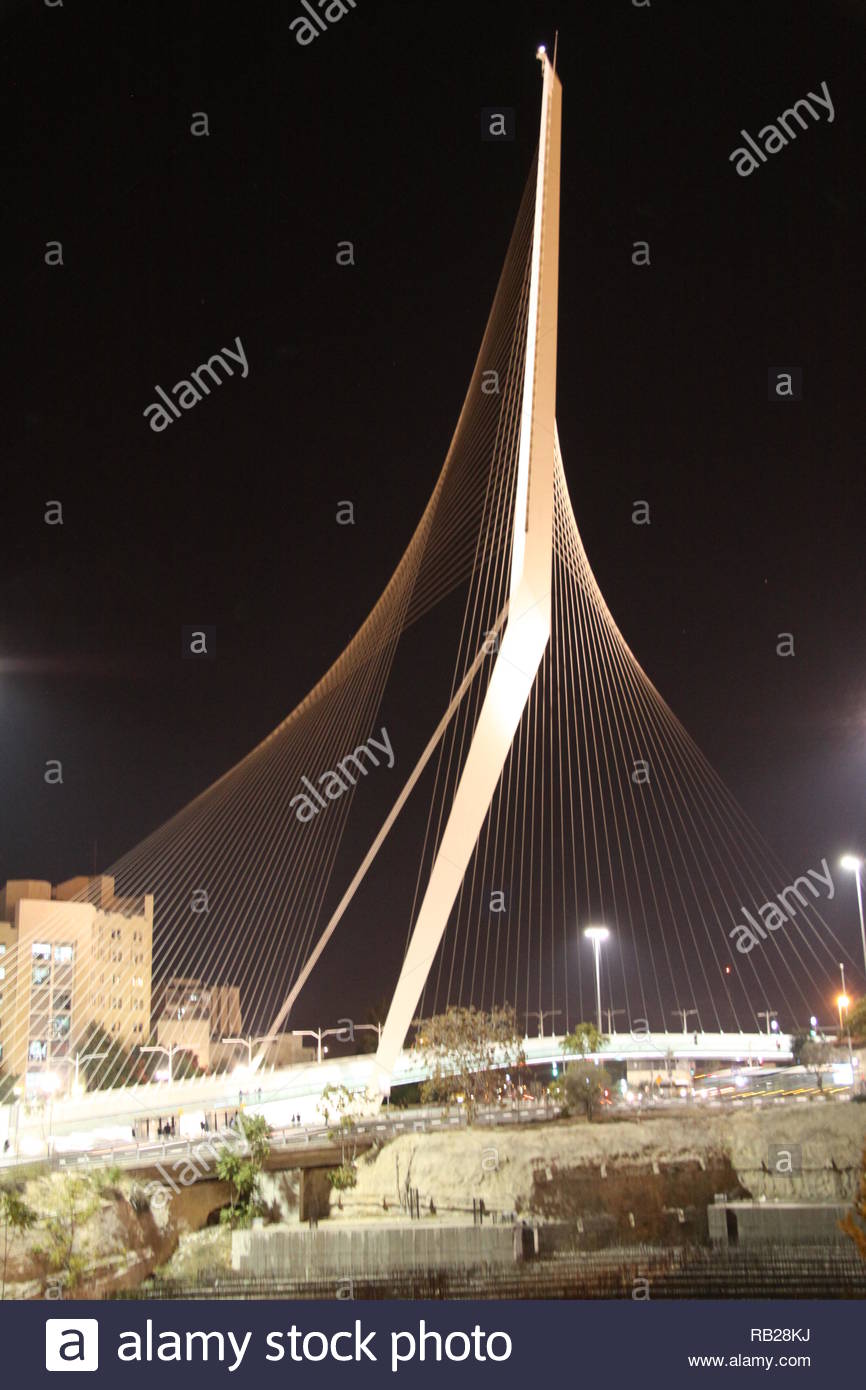 Jerusalem Light Rail Bridge High Resolution Stock Photography and ...