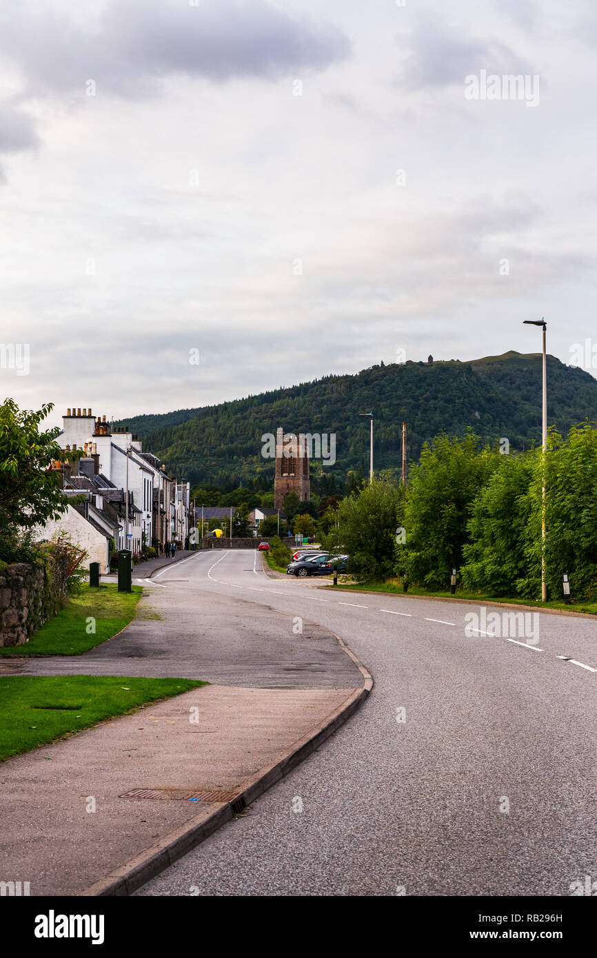The road leading through the town of Inveraray, Scotland, UK in summer ...