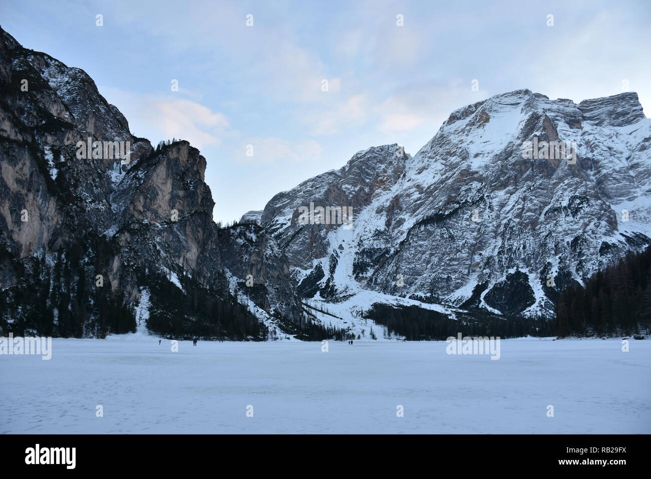 See, Pragser Wildsee, Zugefroren, Eisdecke, Pragser Tal, Südtirol ...