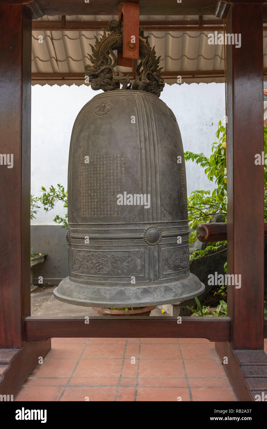 Buddhist temple bell hi-res stock photography and images - Alamy
