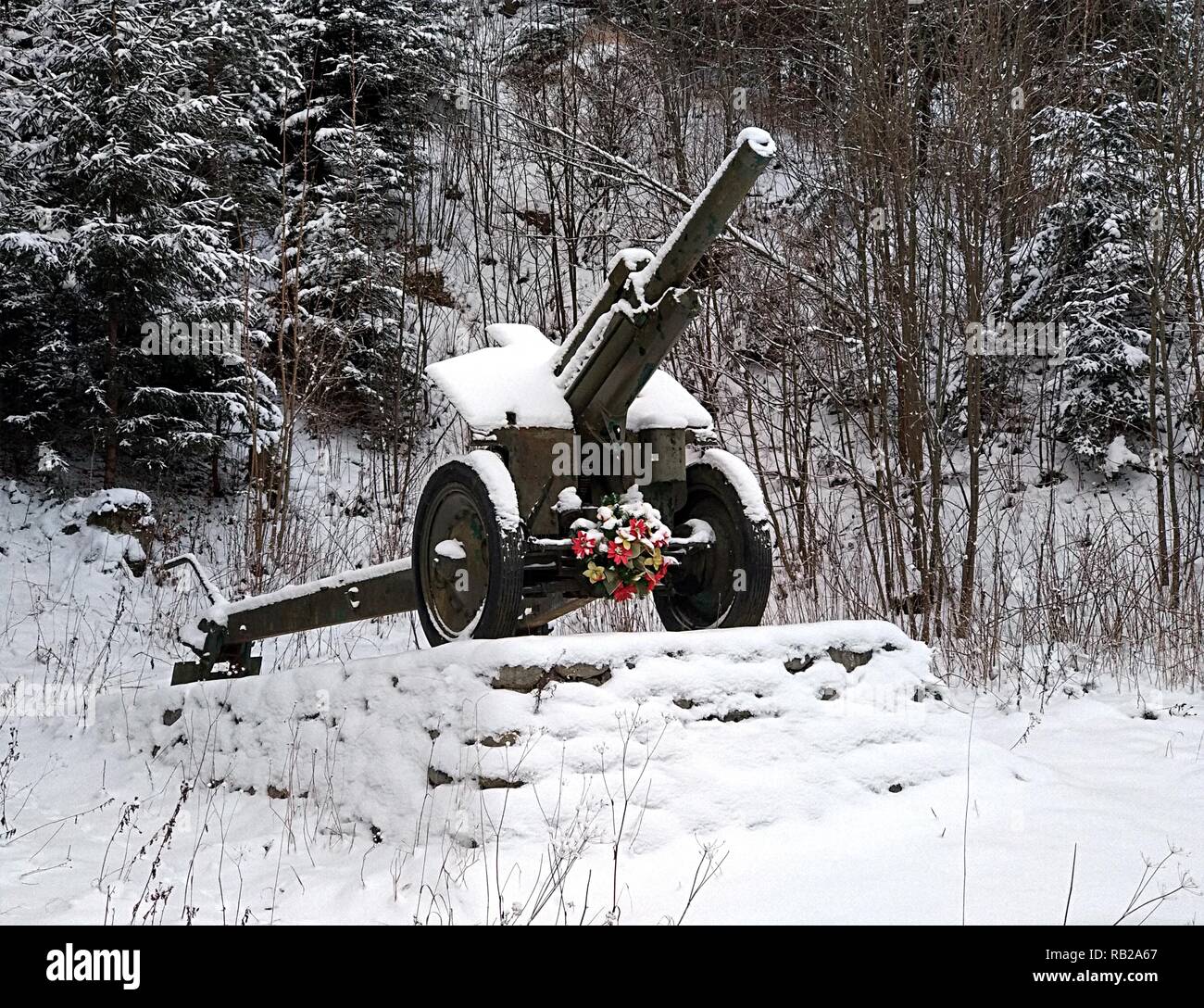 old army weapons cannon Stock Photo - Alamy
