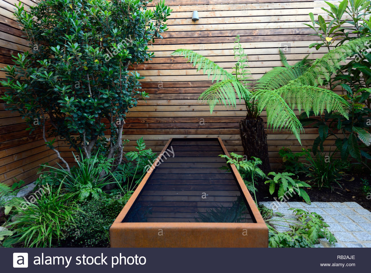 Water Garden Courtyard Stock Photos & Water Garden Courtyard Stock ...