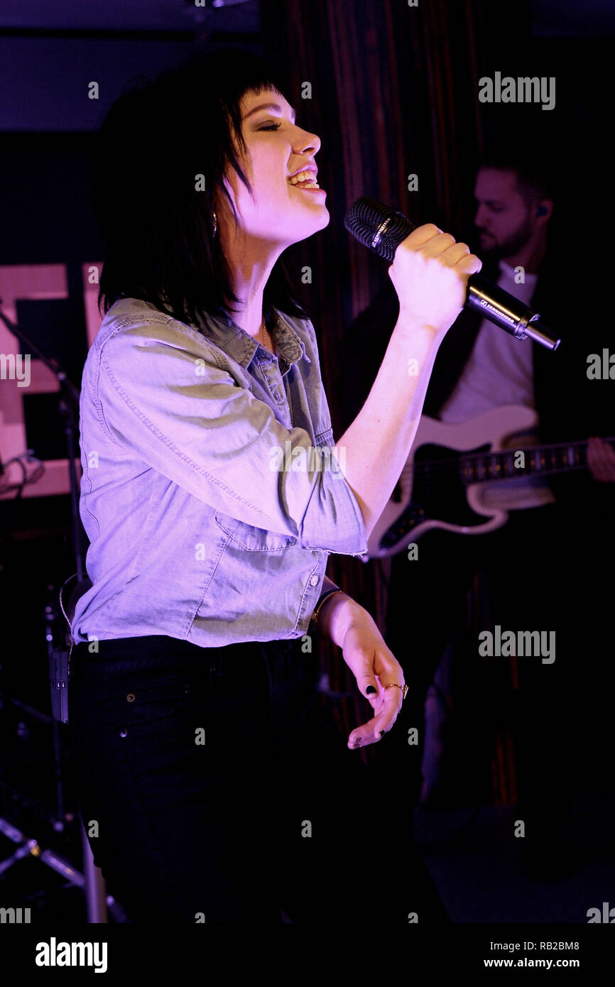 NEW YORK, NY - NOVEMBER 12: Carly Rae Jepsen Performs on The One Below ...
