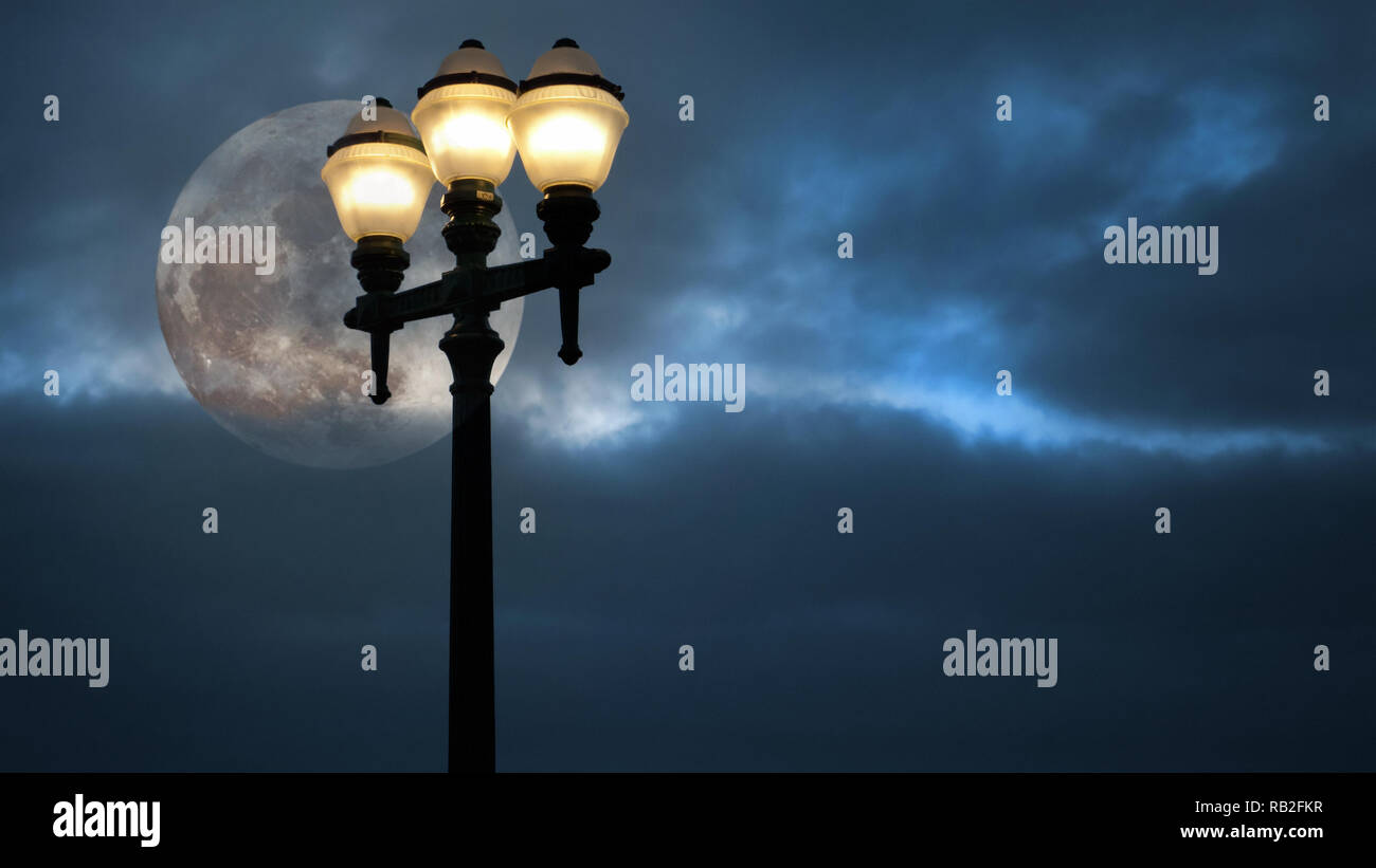 Street lamp full moon night hi-res stock photography and images - Alamy