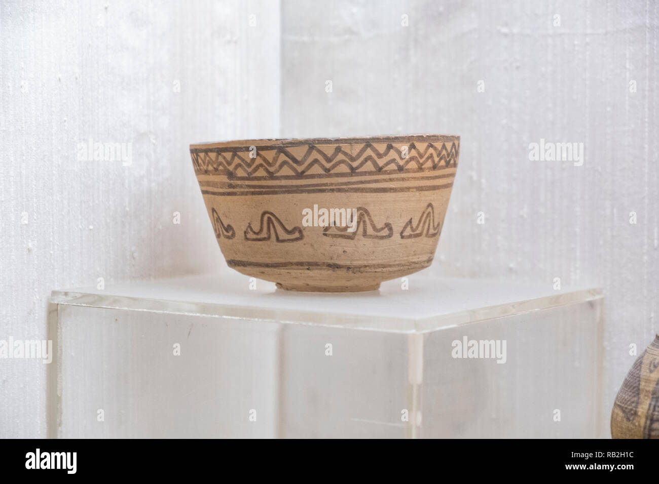 Early Harappan ceramics. Bichrome and Polychrome examples. 3000-2800 ...