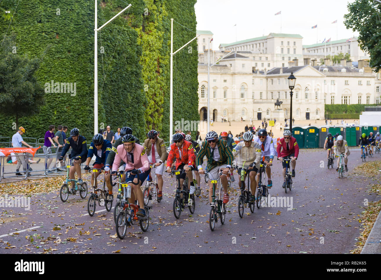 Brompton bike world championships hi-res stock photography and images ...