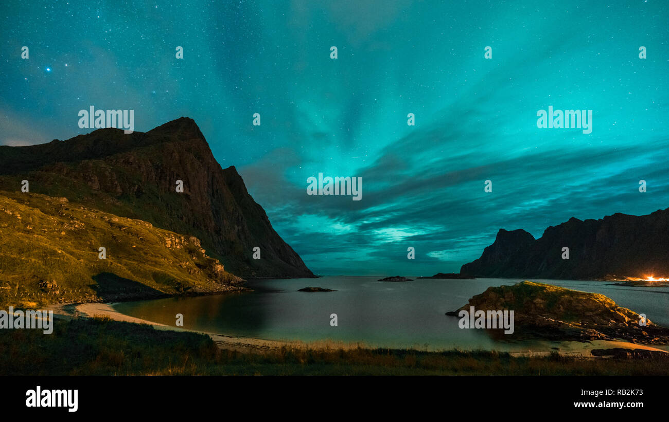 Starry sky over sandy beach hi-res stock photography and images - Alamy