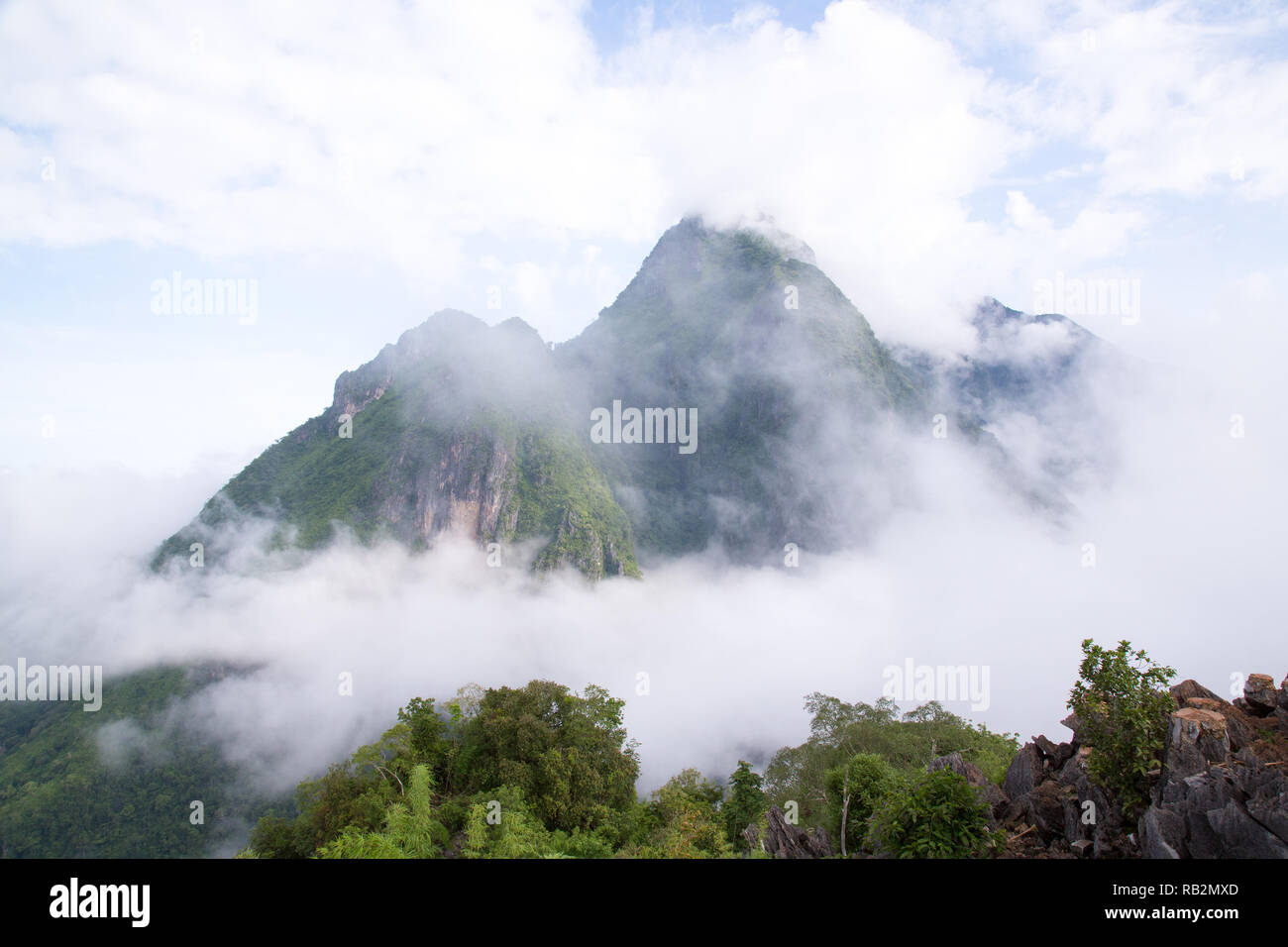 The view from the Mountain Viewpoint overlook in Hong Khiaw, Laos Stock ...