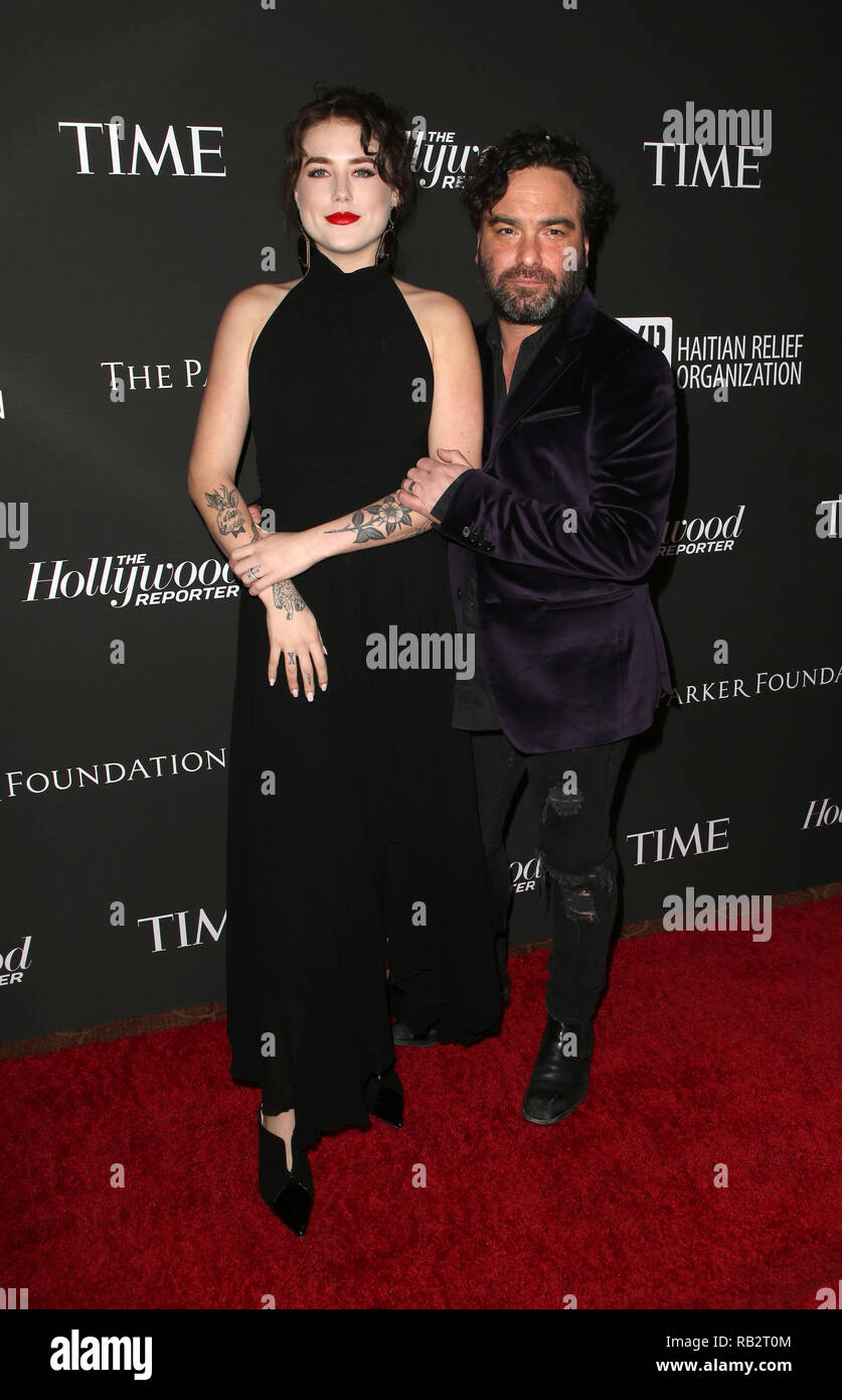 Los Angeles, Ca, USA. 5th Jan, 2019. Alaina Meyer, Johnny Galecki, at ...