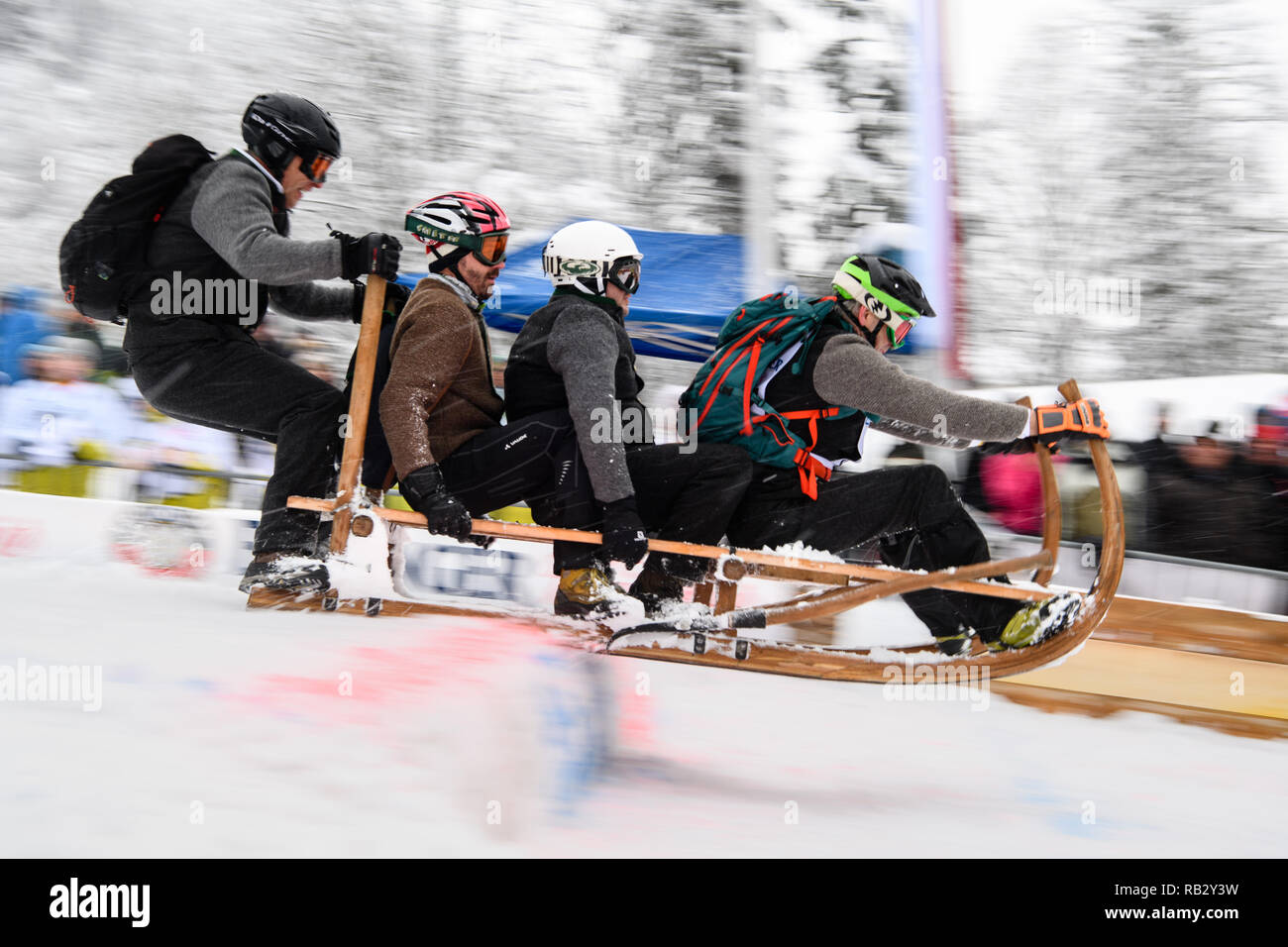 Garmisch Partenkirchen, Germany. 06th Jan, 2019. Participants of the ...