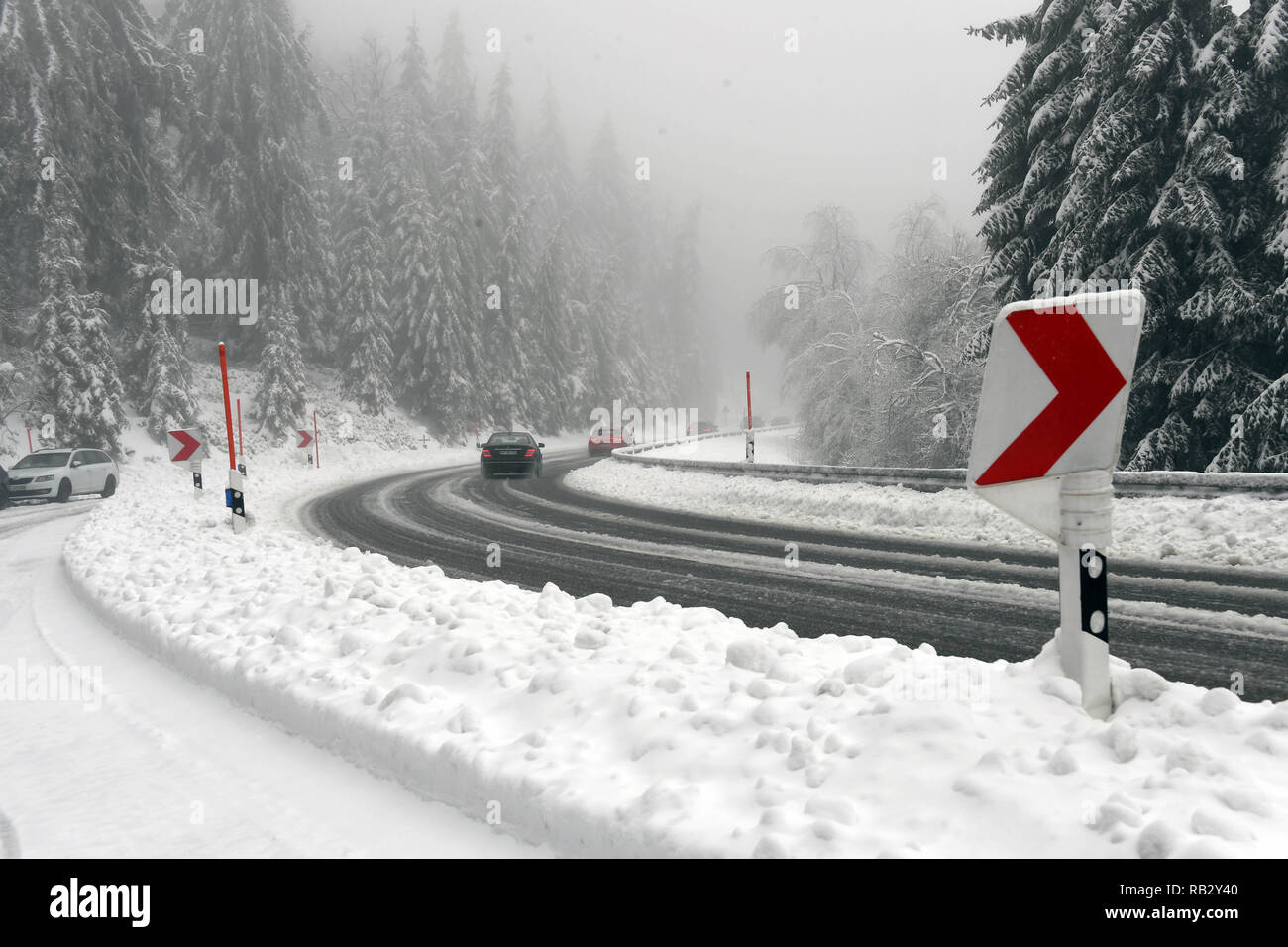 Seebach, Germany. 06th Jan, 2019. On the B500, the ...