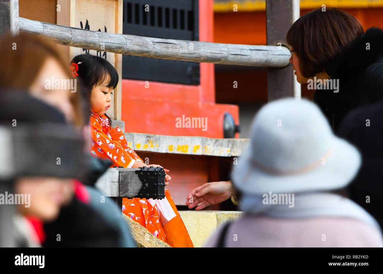 Osaka, Japan. 2nd Jan, 2019. (left) Riko Kasam and her mother at ...