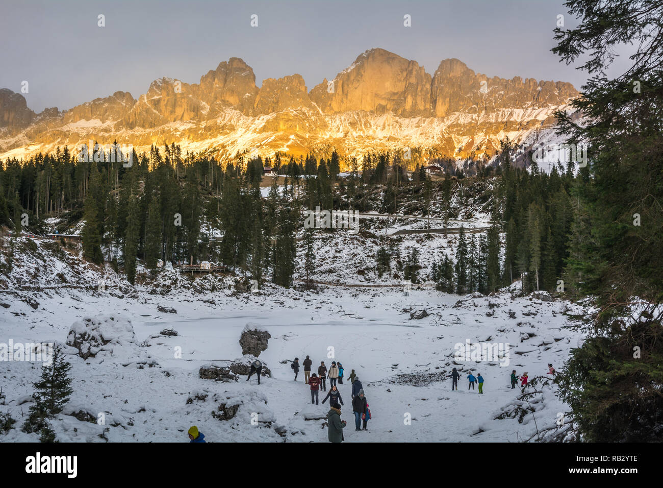 Alpine crossing of the cyclone Adrian (also known by the name Vaia ...