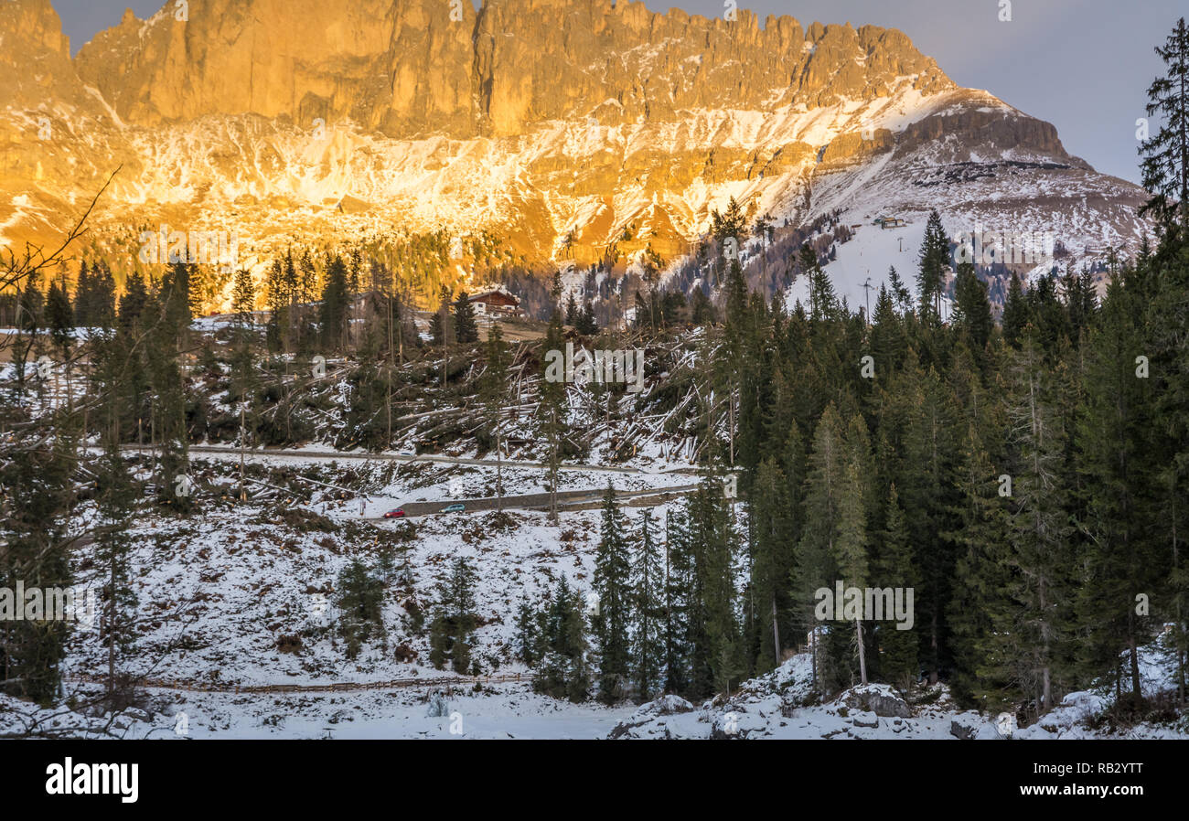 Karersee pass hi-res stock photography and images - Alamy