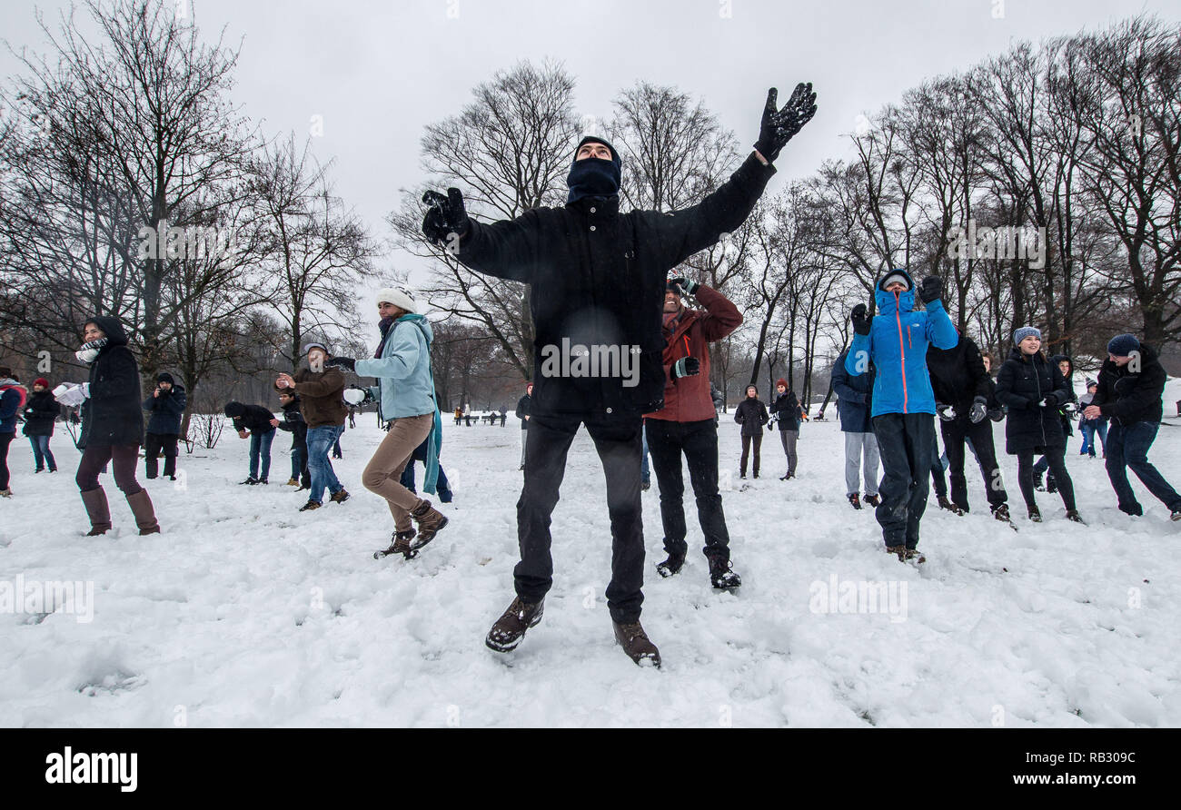 Snowball periods hi-res stock photography and images - Alamy