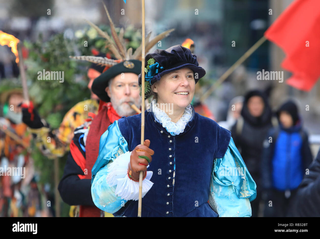 Twelfth night globe hi-res stock photography and images - Alamy